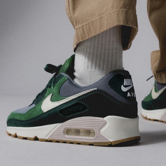 Nike | Shoes | Nike Air Max 9 Sneakers | Poshmark